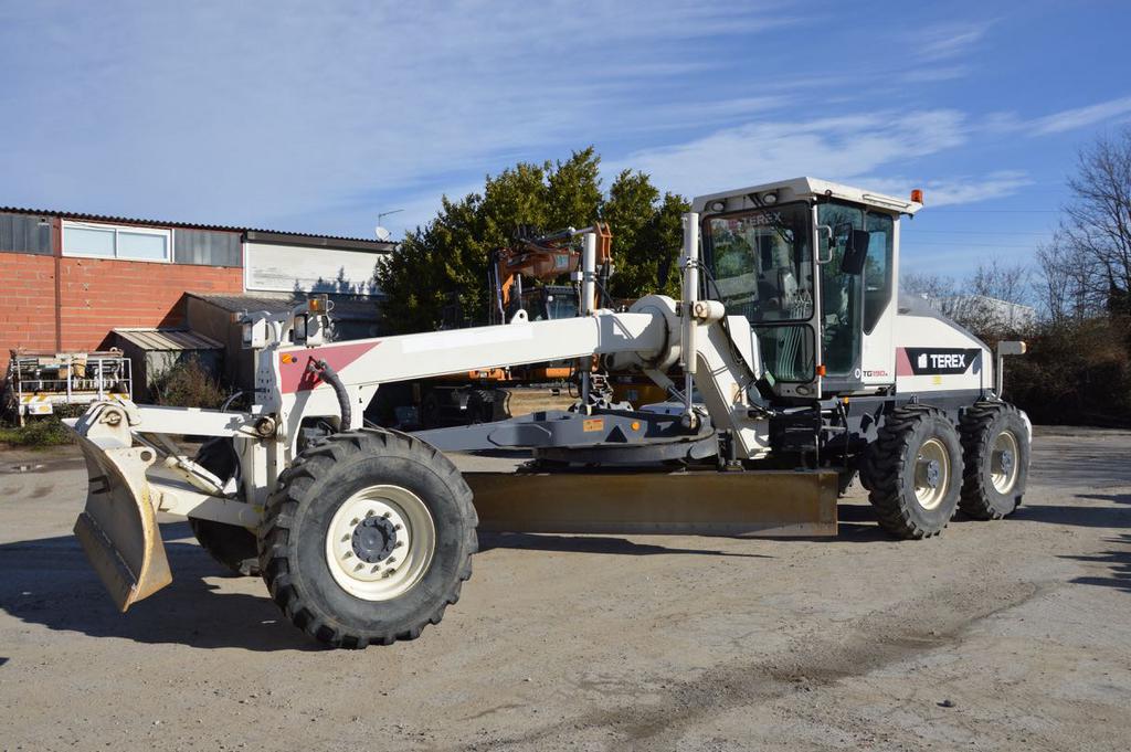OUR USED MOTOR GRADERS FOR SALE